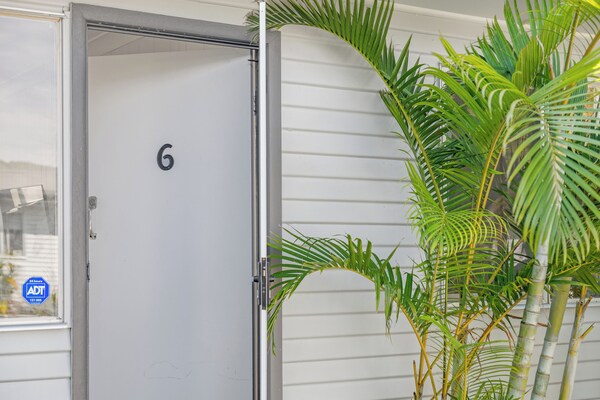 Coastal Chic Apartment Only Minutes To The Beach - Crescent Head