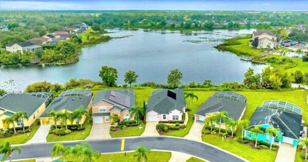 Ref 103pf. Stunning Villa. South Facing Pool. Pet Friendly - Davenport, FL