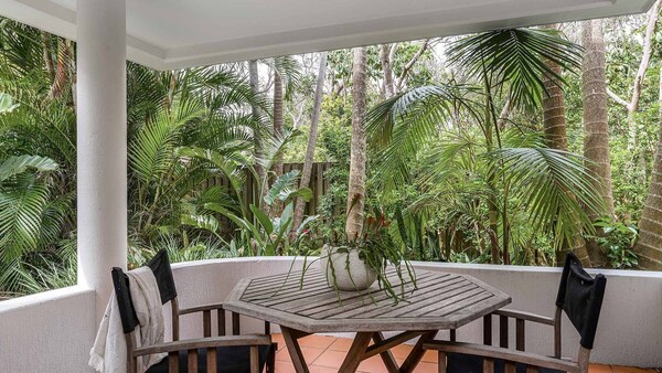Apartment 2 Surfside. Combining An Amazing Beachside Location, Just 500m From Town - Suffolk Park