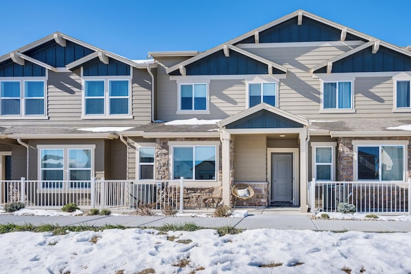 10 Mi To Fort Carson: Newly Built Townhome! - Colorado