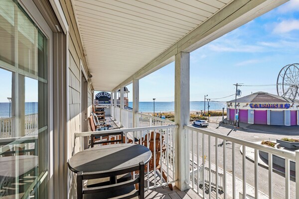 Prime Oceanfront Location At The Grand Victorian - Kennebunkport, ME