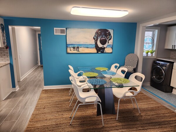 Charming 2-bedroom Waterfront Cottage With Ac & Wifi Located In Norton Shores. - Grand Haven, MI