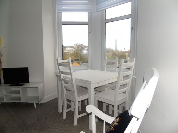 Snug - Grian-aig Apartment - Dunoon