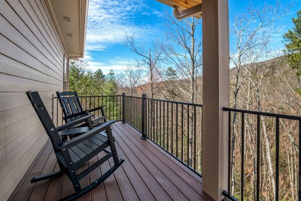 Skip's Mountain Retreat - Townsend, TN