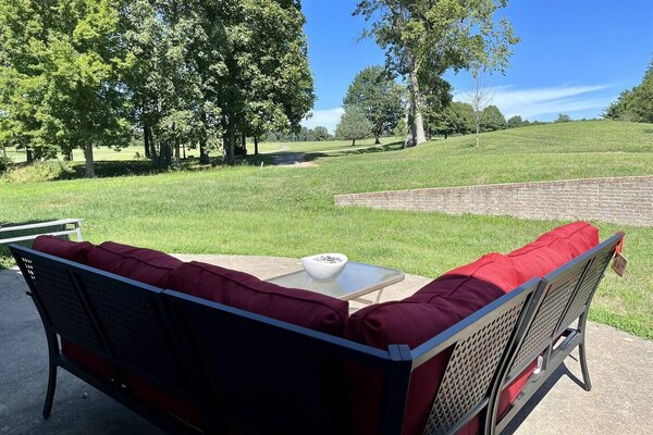 Stunner Golf Course View | Walkable To Club House - Marion, IL