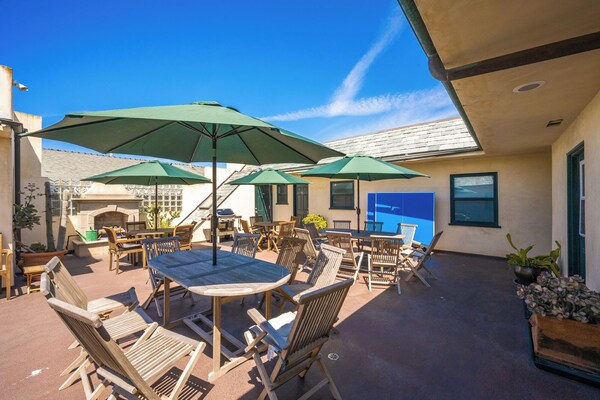 Clean Budget Friendly Apartment Steps From Beach - Newport