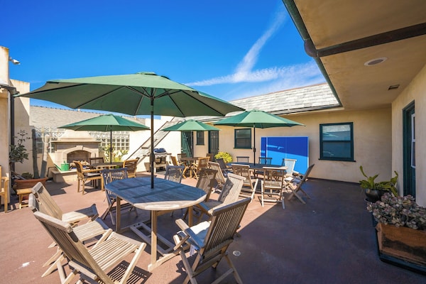Clean Budget Friendly Apartment Steps From Beach - Newport