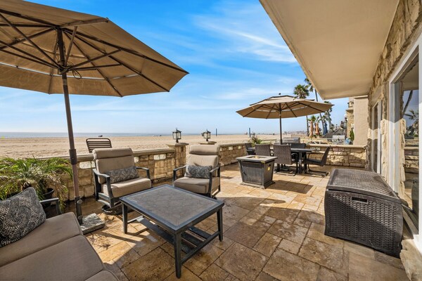 8br Beach Duplex W/ Ocean Views, Patio & Pool Table - Huntington Beach, CA