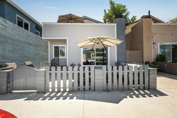 Balboa Hideaway W/ Patio Next To Pier, Fun Zone, - Irvine, CA