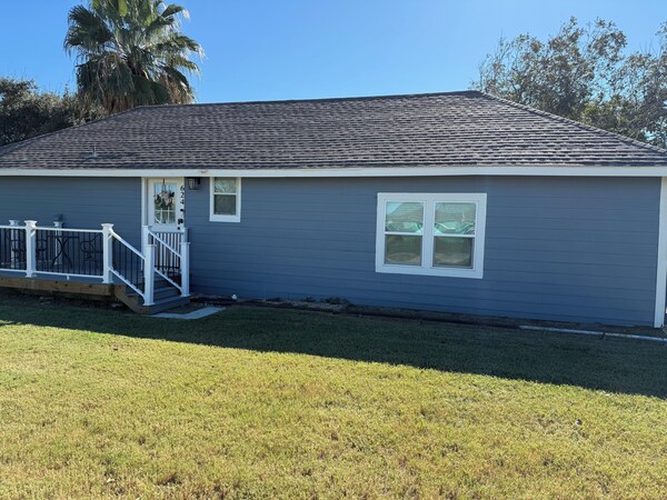 Sparrows Nest, Charming 1-bdrm House In Rockport Close To Downtown And The Water - Rockport, TX