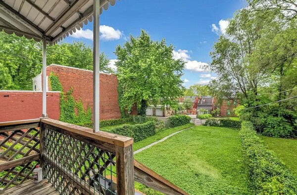 Charming Duplex On Quiet Street - St. Louis, MO