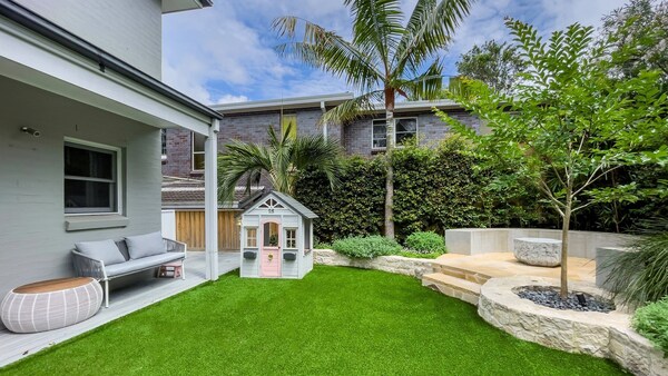 Oatley Escape With Pool Relax In Style & Elegance - Carlton