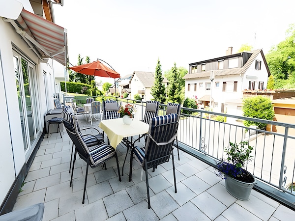 'Doppelzimmer Zuzüglich Schlafraum' Mit Privatterrasse Und Wi-fi - Bad Bellingen