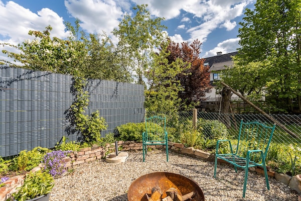 Ferienwohnung 'Happy Place Indu Style' Mit Privater Terrasse, Privatem Garten Und Wi-fi - Bad Arolsen