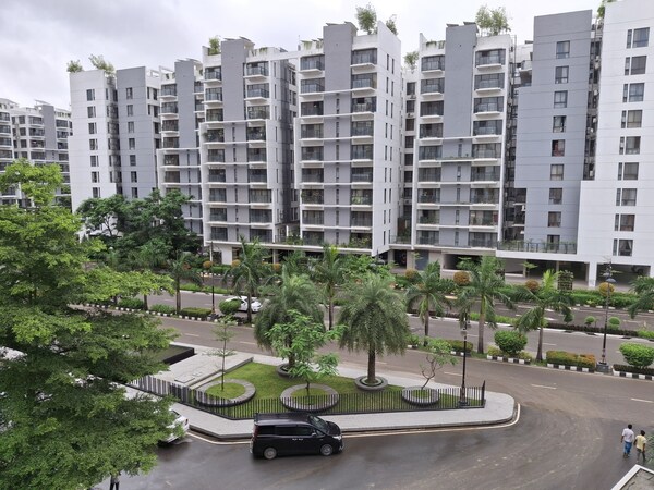 Luxerious 3-bedroom Family Apartment In Dhaka Near Airport - Dhaka