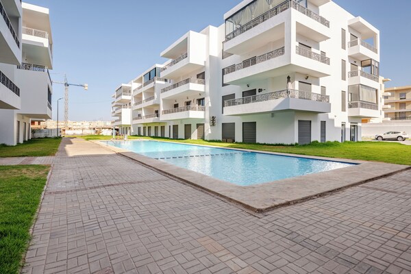 Relaxing Apartment With Private Pool 2 Minutes From The Ocean. - Mohammedia