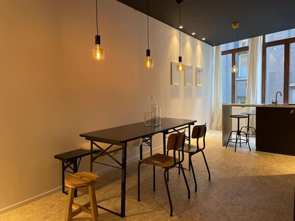 2 Bedroom Duplex In The Historic Heart Of Liège - Sint-Niklaas