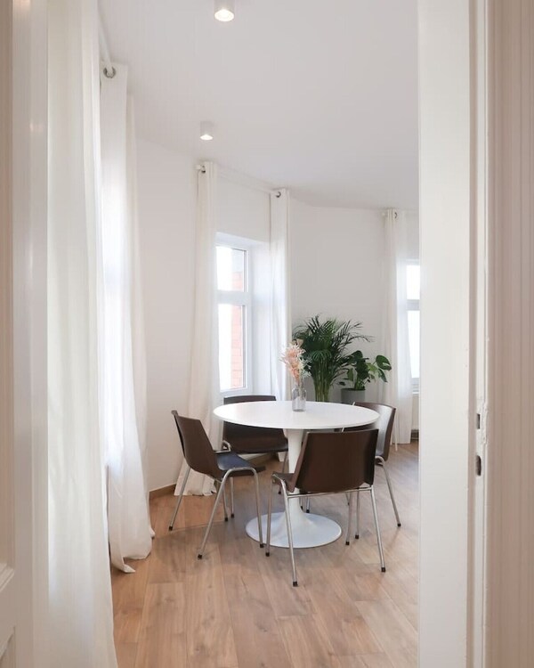 Beautiful Apartment In Liège Center - 2nd Floor - Sint-Niklaas