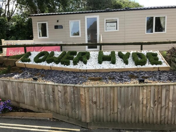 2 Bedroom Caravan Nv13, Lower Hyde, Shanklin, Isle Of Wight - Sandown