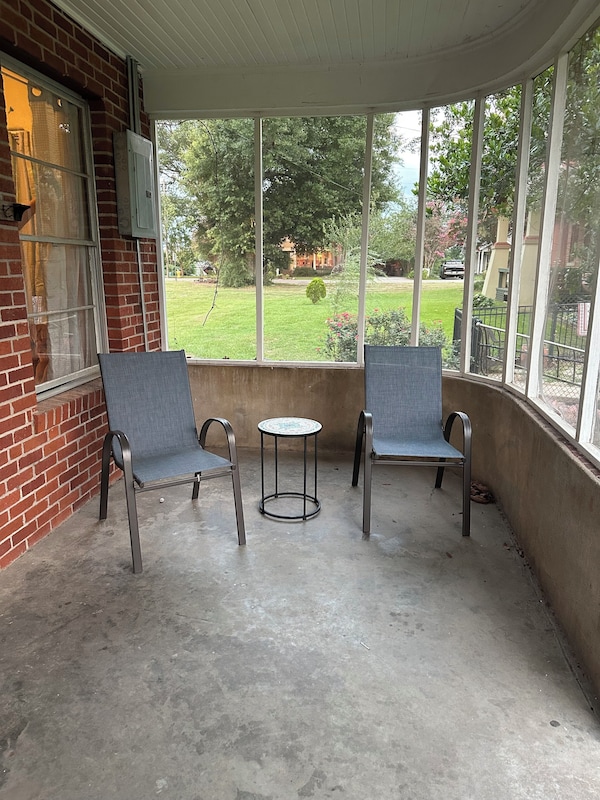 Spacious 4-bdrm House In Ruston With Wifi And Ac & Wonderful Front & Back Porch - Ruston, LA