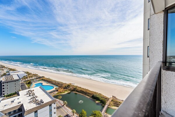 T1507: Bright & Airy Studio Escape  Perfect For Couples Or Small Families - Surfside Beach, SC
