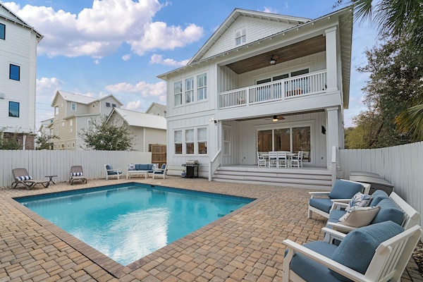 New Listing Specials! Coconut Cove - Private Pool, 6 Seater Golf Cart, Bikes - Seaside