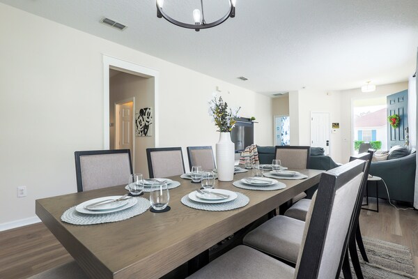 The Citrus Splash | Family-friendly Retreat Near Disney & Universal W/ Pool, Spa & Game Room - Davenport, FL
