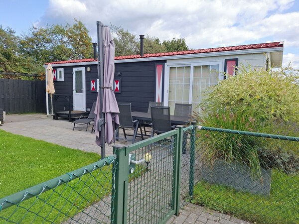 Pretty Chalet With Free Wifi On A Friendly Camping Site - Oostkapelle