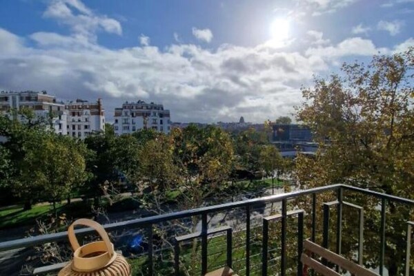 Magnificent Parisian 2-bedroom Apartment In The 12th Arrondissement - Paris