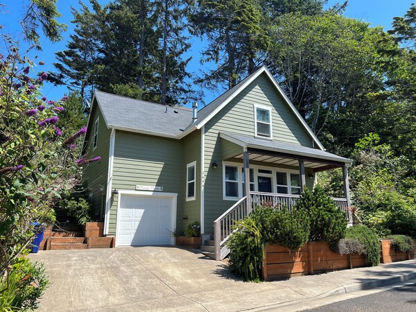 Pacific Dunes Beach Home In Olivia Beach - Lincoln City, OR