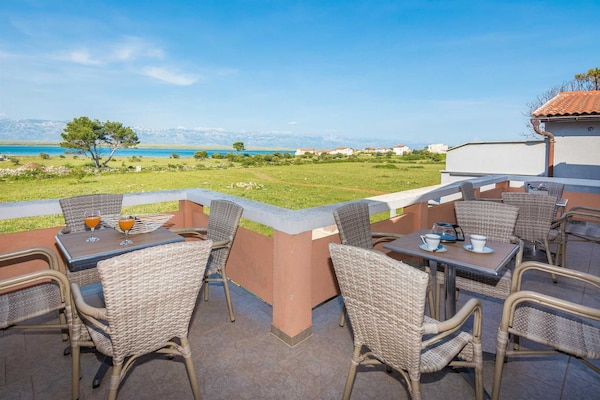 Just 300m From Beach | Apartment Ideal For 2-4 Persons - Vir