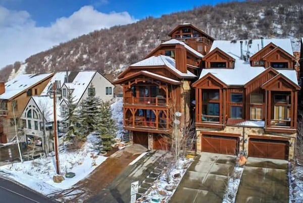 Luxury Mountain Lodge-walking Distance To Main Street And Free Bus To Resorts - Snowbird, UT