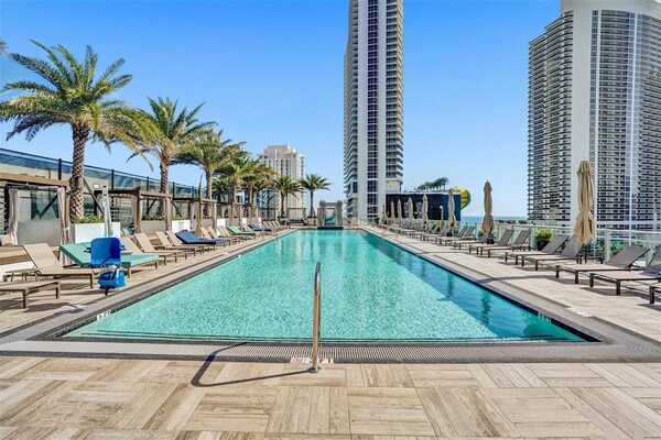 Into The Blue: Exploring Miami's Sunkissed Haven - North Miami Beach, FL