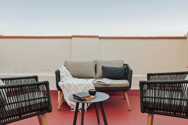 Balat - 2 Bedrooms And Terrace In Eixample Dreta - Barcelona
