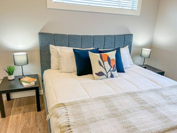 Penticton Guesthouse With King Bed - Penticton