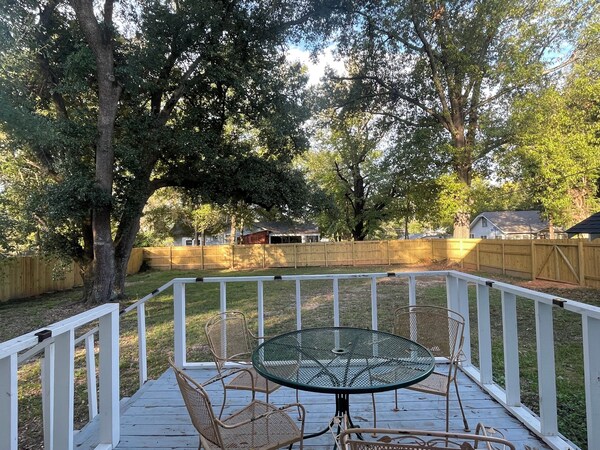 4-bedroom Bungalow In Amazing Natchitoches With Wifi, Ac Near Northwestern Univ. - Natchitoches, LA