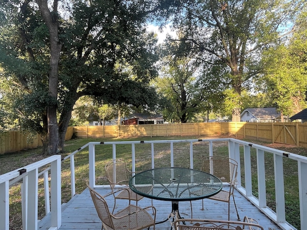 4-bedroom Bungalow In Amazing Natchitoches With Wifi, Ac Near Northwestern Univ. - Natchitoches, LA