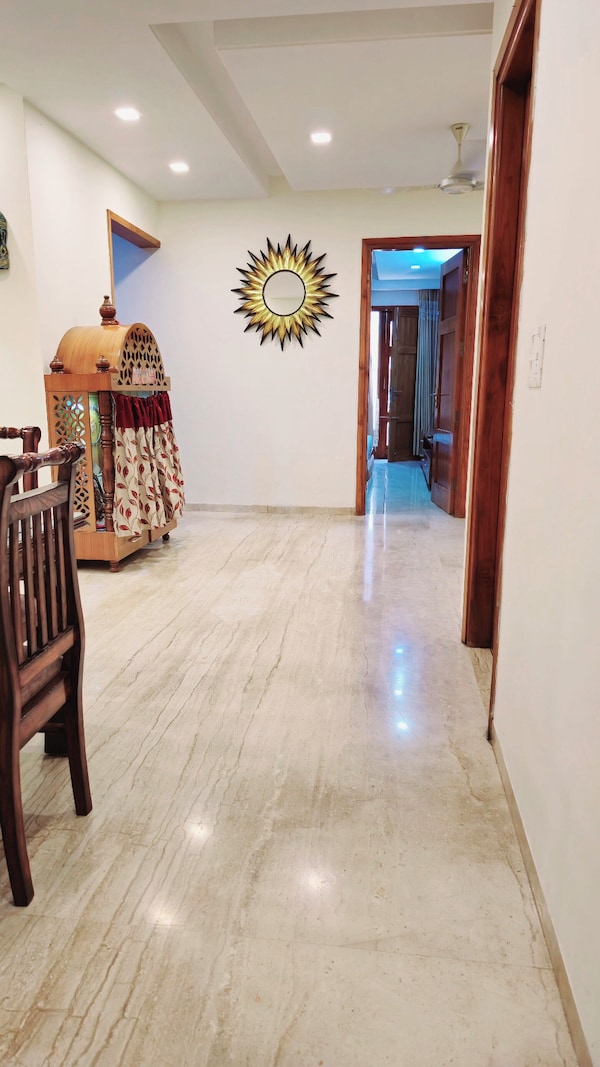 Sector 35 C Is Centerally Located In Chandigarh Also Known Heart Of The City. - 昌迪加爾