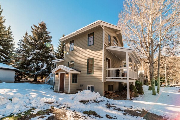 3 Bd/2 Ba Alpine Getaway Right In Avon - Beaver Creek, CO