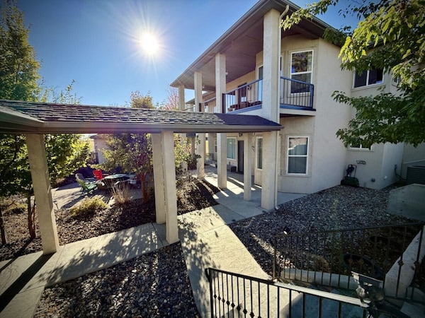 Entire Scenic Views Estate, Gorgeous 6 Bdrm, 5.5 Bath, Local Golfing 50% Off! - Baker City, OR