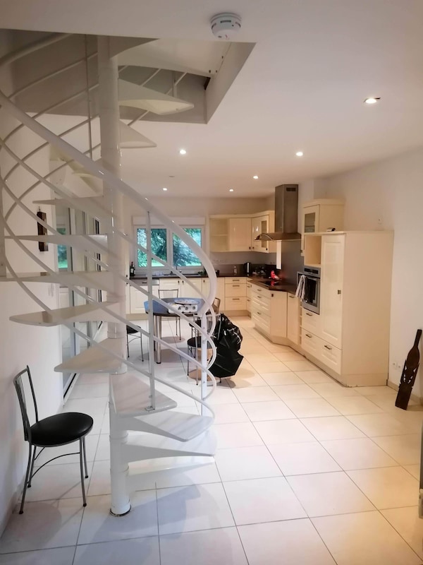 Escape To Normandy: 220 M² House With Swimming Pool In Ouistreham On 3000 M² Of Land - Cabourg