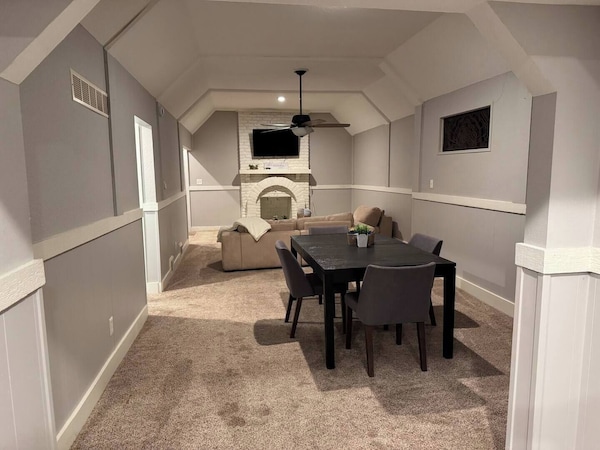 The Amazing 2 Bed 2 Bath Of Independence - Independence, MO