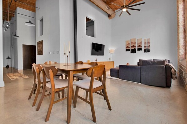 Relaxing & Luxurious Stay | Steps From Downtown! - Greenville, SC