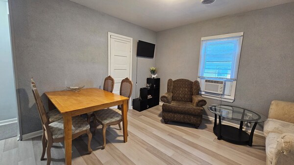 Apartment Near The Niagara Falls - Niagara, WI