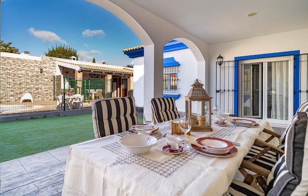 5 Bedroom Gorgeous Home In Los Barrios - Algeciras