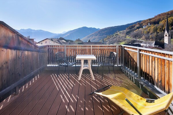 Ferienwohnung 'Haus Peer B3' Mit Bergblick, Privater Terrasse Und Wi-fi - Müstair