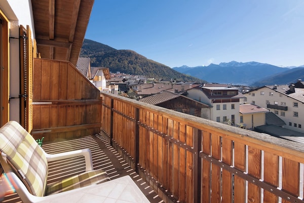Ferienwohnung 'Haus Peer C5' Mit Bergblick, Balkon Und Wi-fi - Burgeis