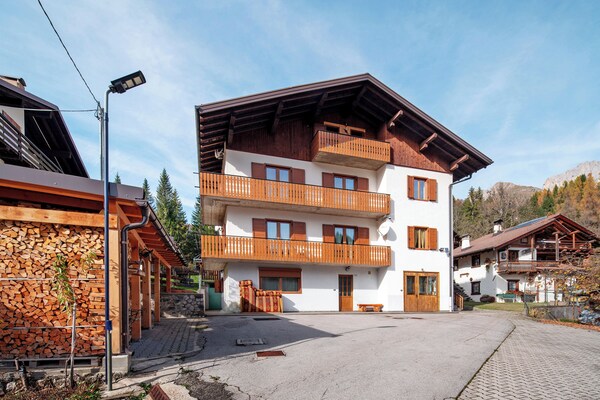 Appartamento 'Campido' Con Vista Sulle Montagne, Giardino In Comune E Balcone - Passo Rolle