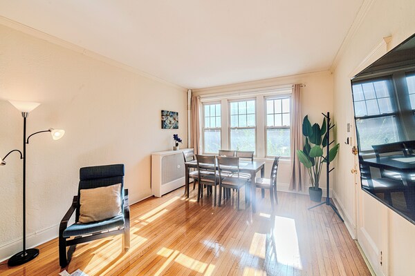2min->coolidge&greent/king Bed/full Kitchen/arcade - Brookline, MA