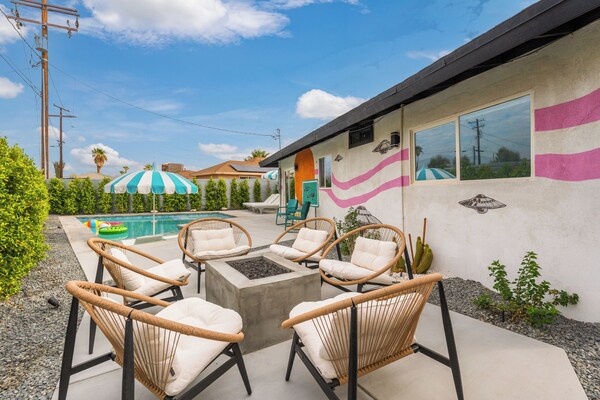 Starlight Dreamer 3 Bed Mid-century In Palm Springs:  Pool, Hot Tub, Mtn Views - Palm Springs, CA
